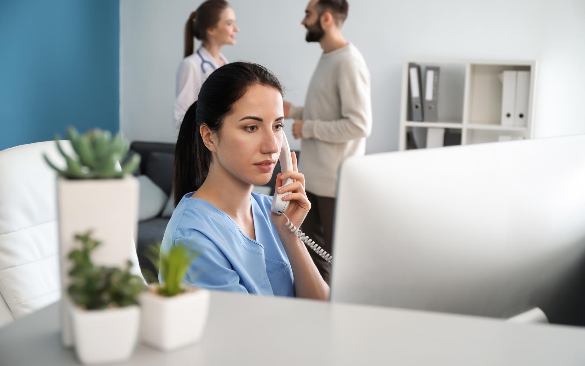 11 medical receptionist interview questions